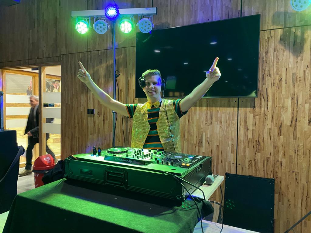 Foute Party groot succes | KV Wageningen